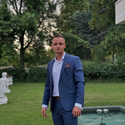 Andrei Drăgușin - Fizica | Anunturi meditatii - Meditatii.ro